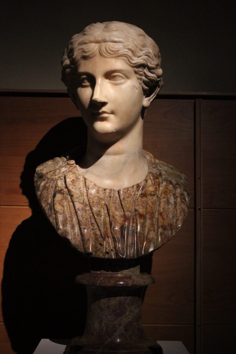 Empresses, matrons, freedmen: the Uffizi recounts female power in ...